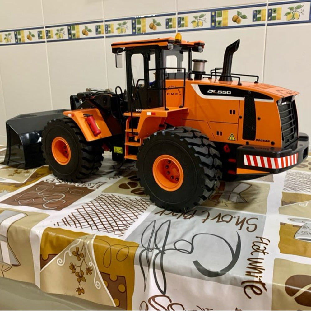 1/14 RC Hydraulic Wheel Loader DOOSAN DL550 Upgraded Orange Engineeri ...